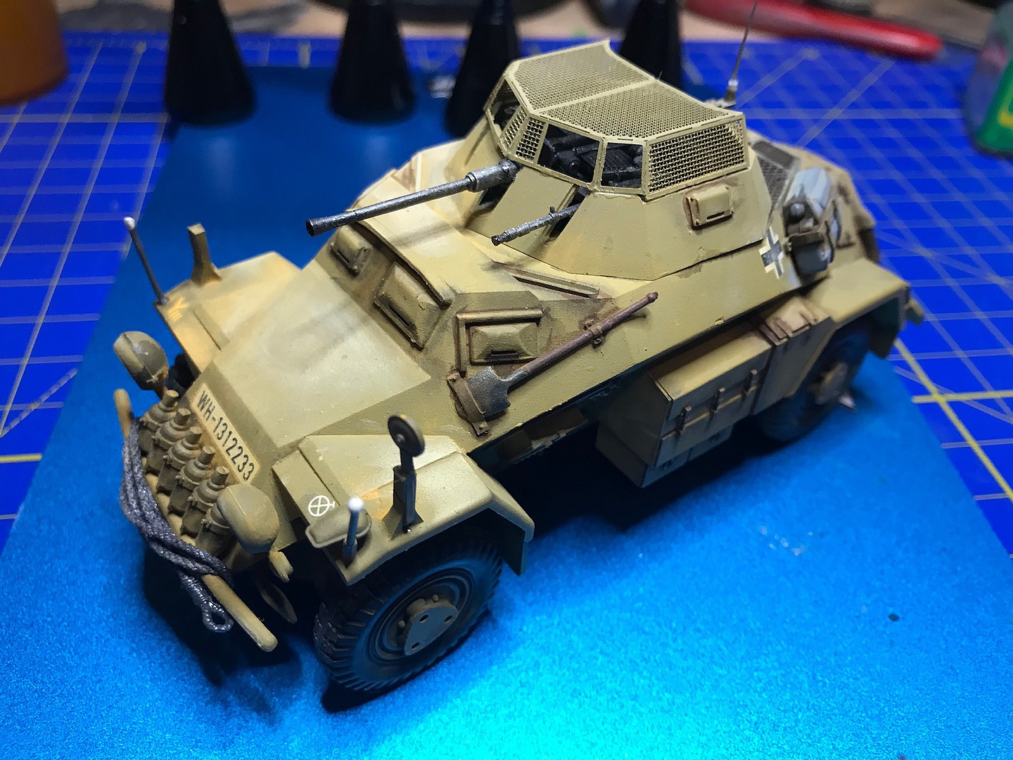 German Armored Car SdKfz 222 -- Plastic Model Military Vehicle Kit -- 1 ...