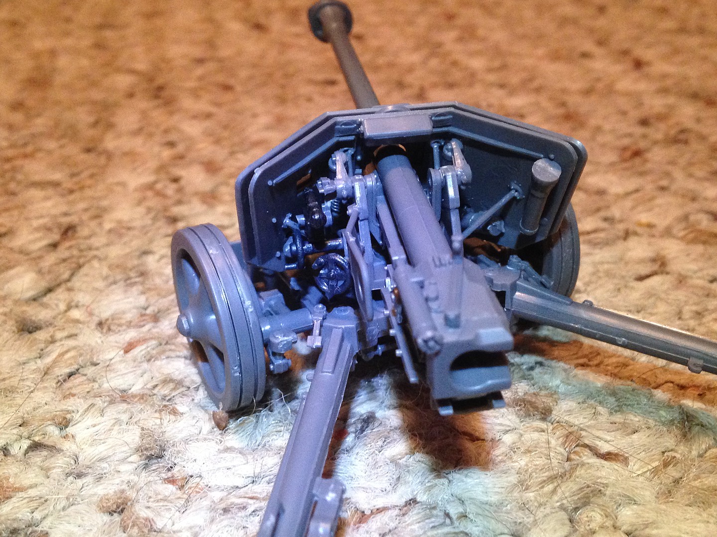 German 75mm Anti-Tank Gun -- Plastic Model Military Diorama Kit -- 1/35 ...