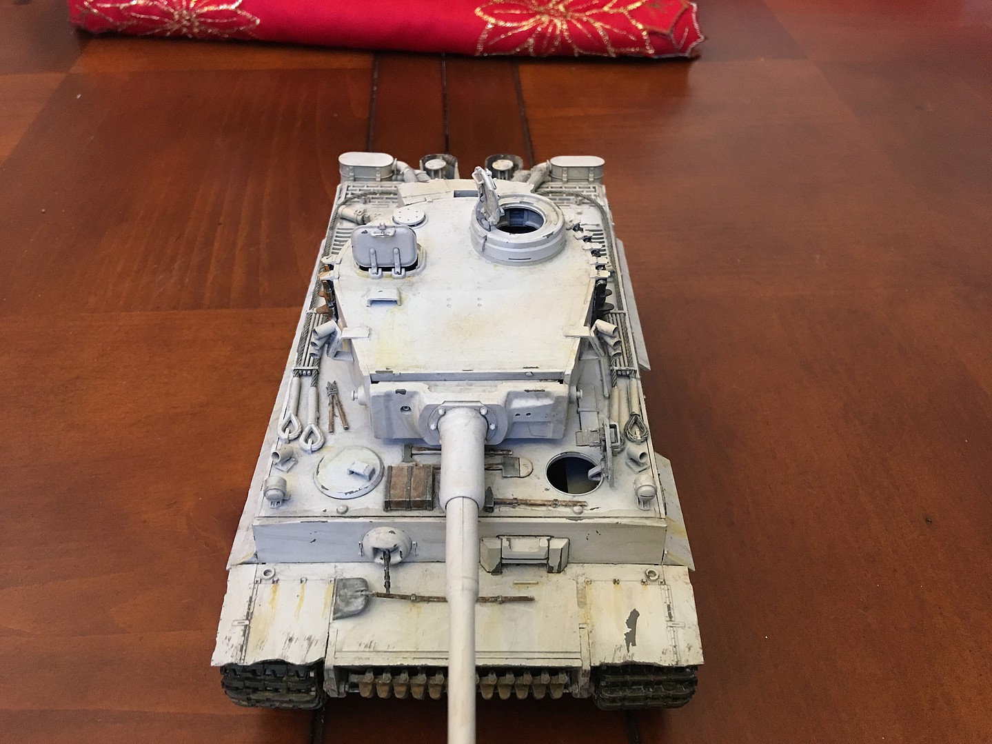 German Tiger I Early Production Tank -- Plastic Model Tank -- 1/35 ...