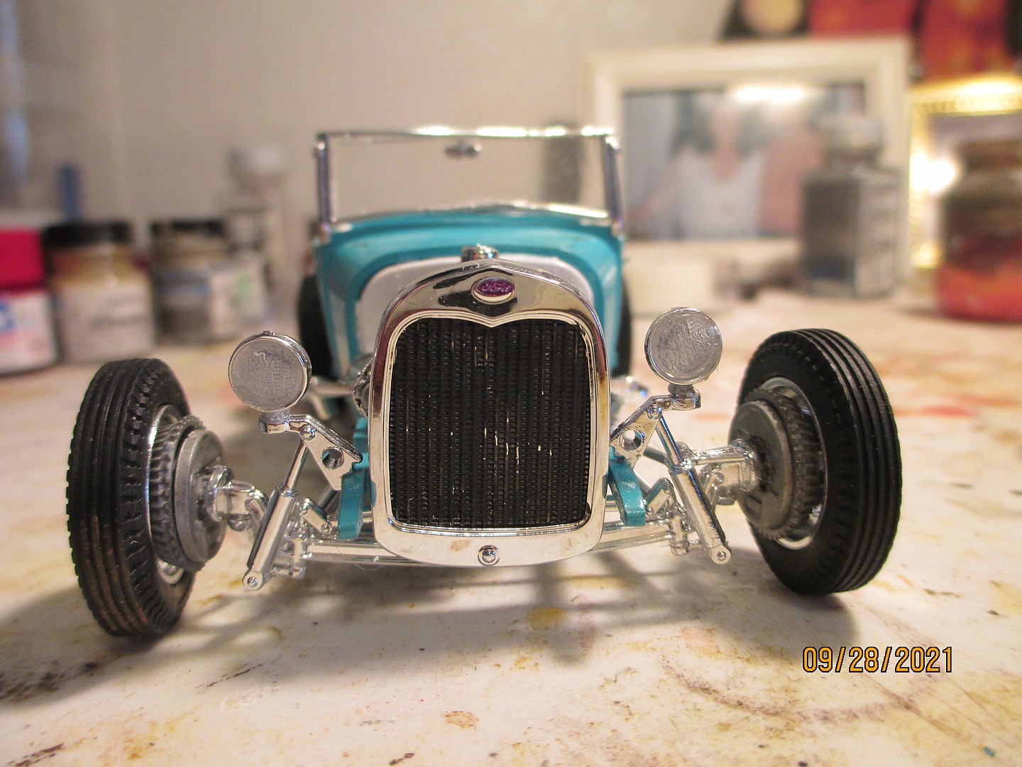 1929 Model A Roadster -- Plastic Model Car Kit -- 1/25 Scale -- #854463 ...