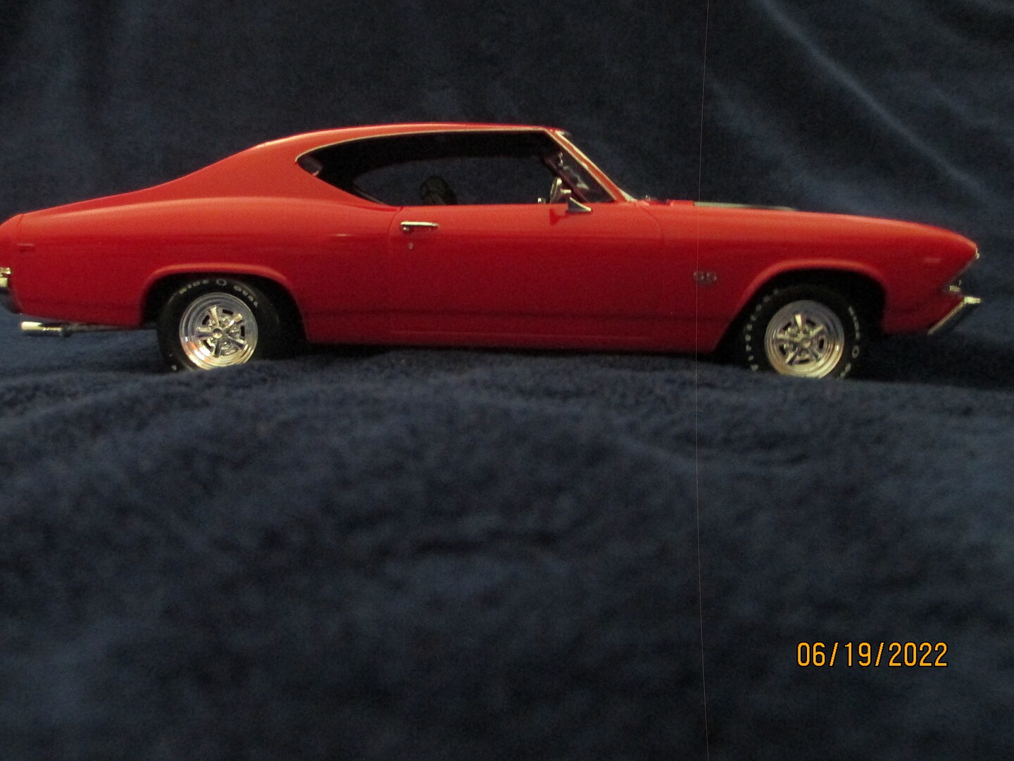 '69 Chevy Chevelle SS 396 -- Plastic Model Car Kit -- 1/25 Scale ...