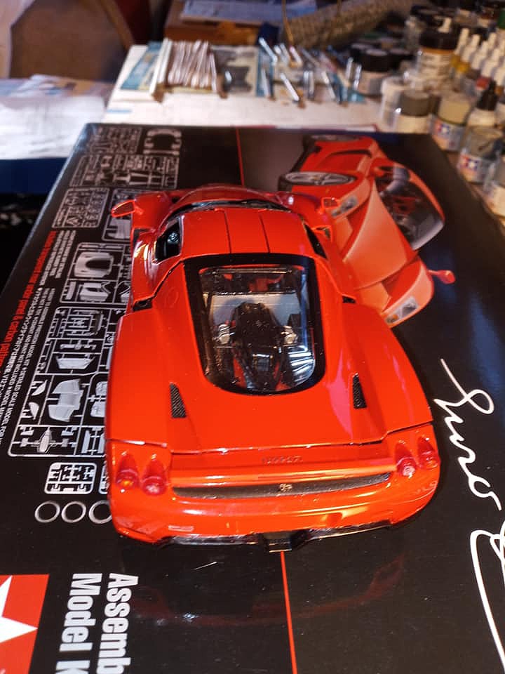 Enzo Ferrari Red Version Sportscar -- Plastic Model Car Kit -- 1/24 ...