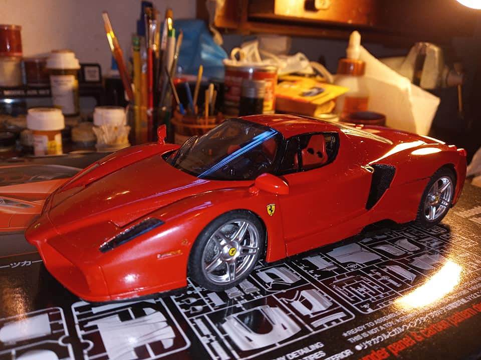 Enzo Ferrari Red Version Sportscar -- Plastic Model Car Kit -- 1/24 ...