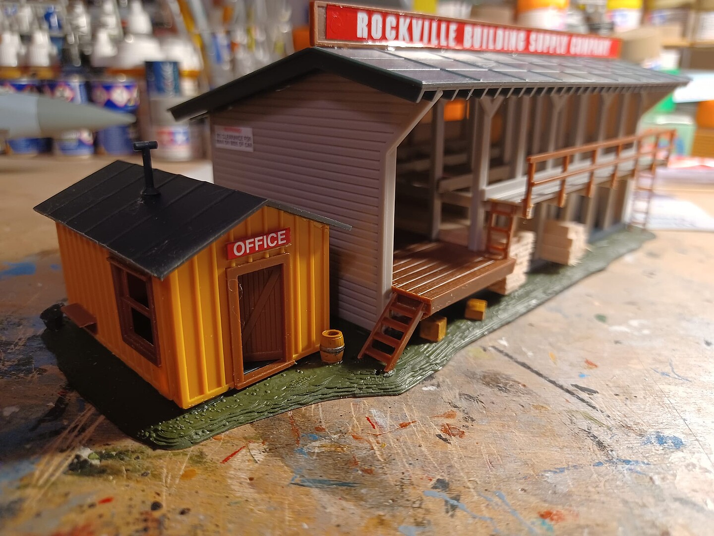 Lumber Yard & Office Kit -- HO Scale Model Railroad Building -- #750 ...