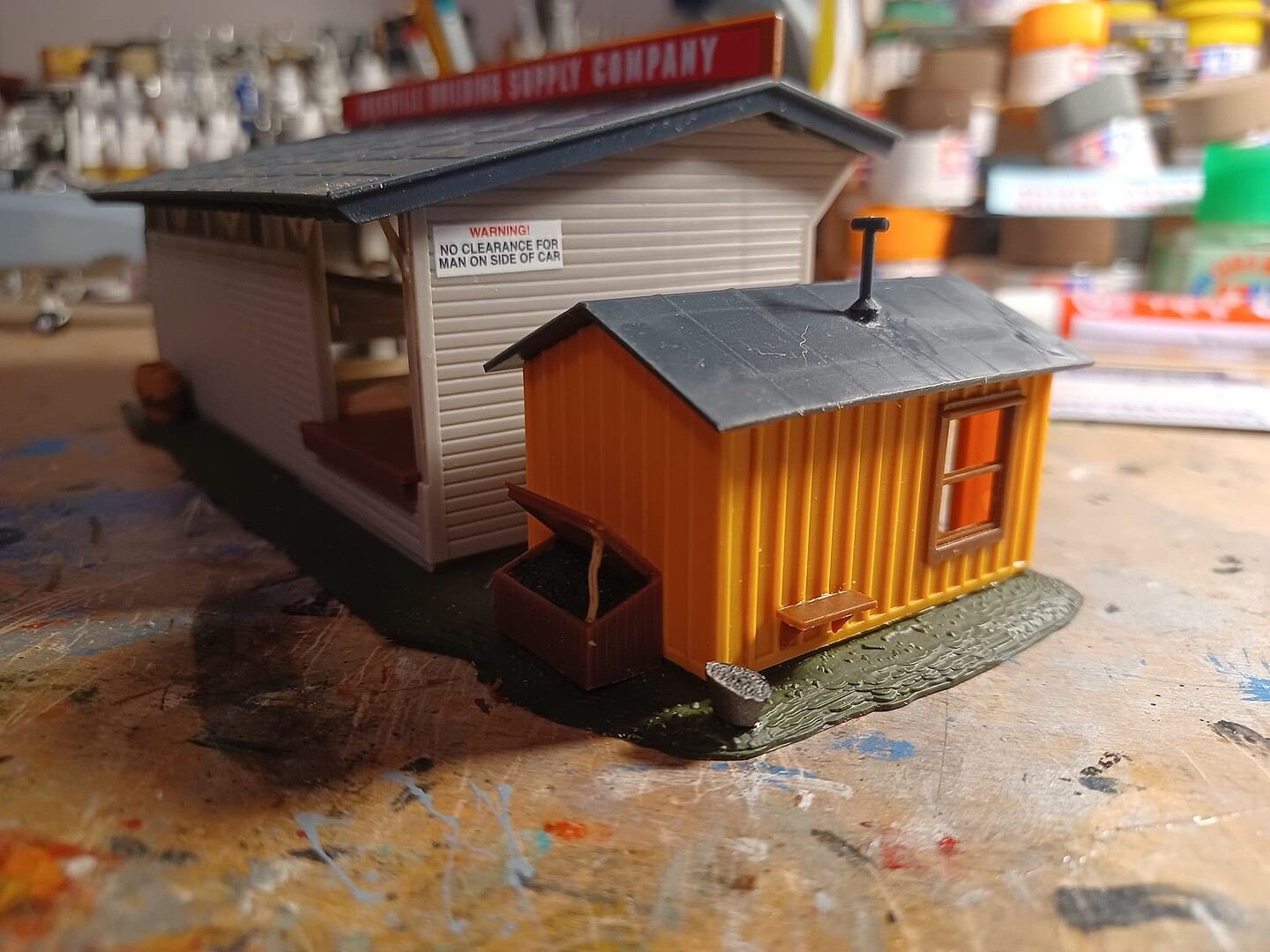 Lumber Yard & Office Kit -- HO Scale Model Railroad Building -- #750 ...