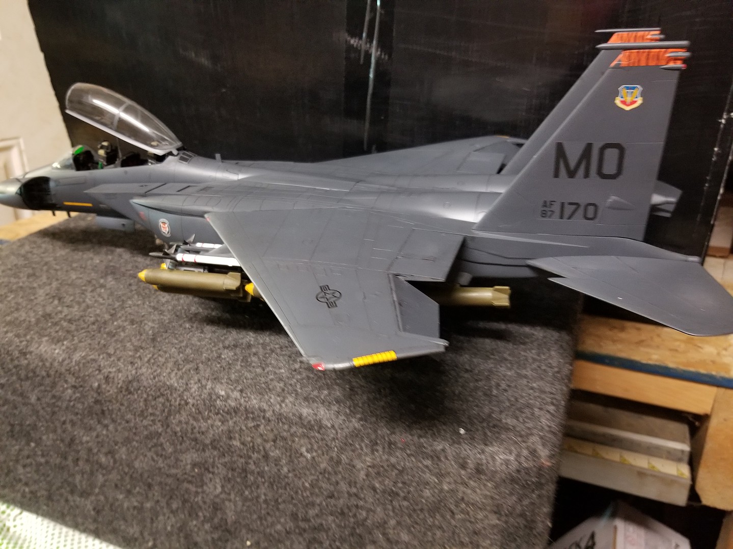 Gallery Pictures Tamiya USAF F-15E Strike Eagle w/Bunker Buster Jet ...