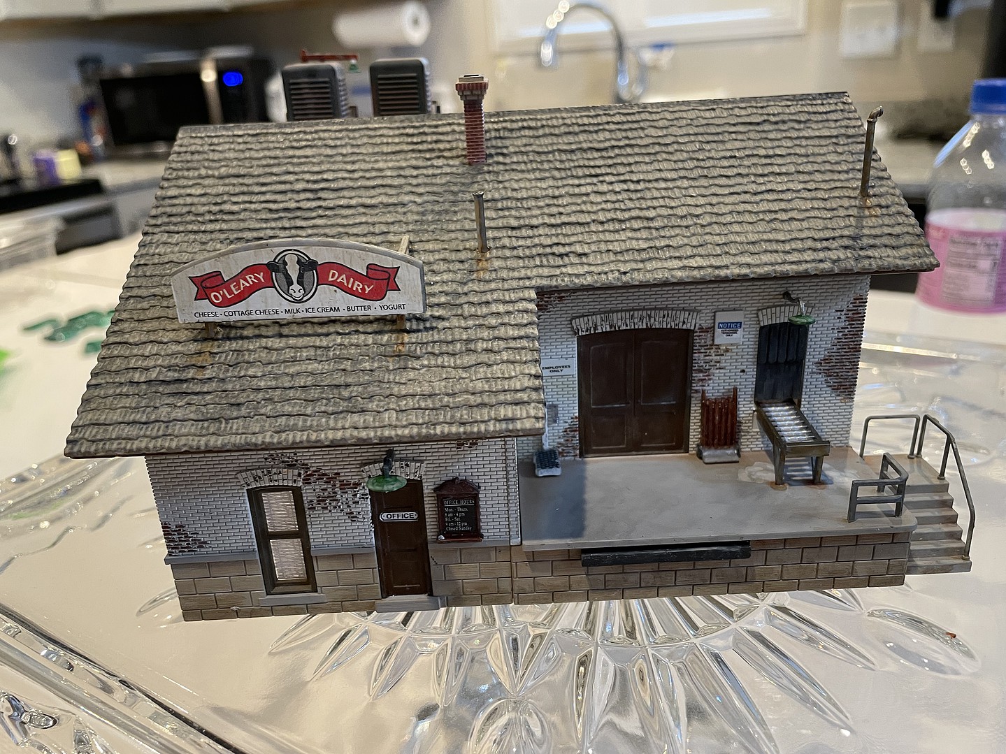 Pre-Fab Building O'Leary Dairy HO Scale -- HO Scale Model Railroad ...