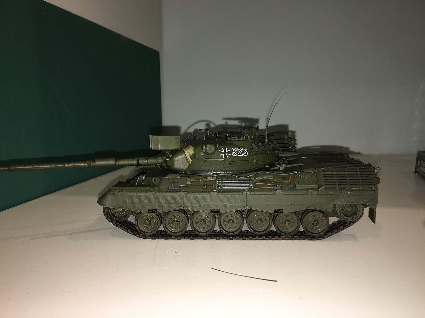 Leopard 1A1 -- Plastic Model Tank Kit -- 1/35 Scale -- #03258 pictures ...