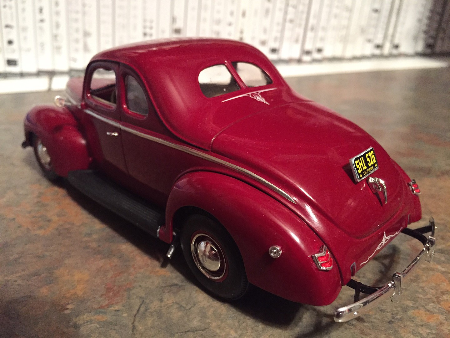 1940 Ford Standard Coupe -- Plastic Model Car Kit -- 1/25 Scale ...