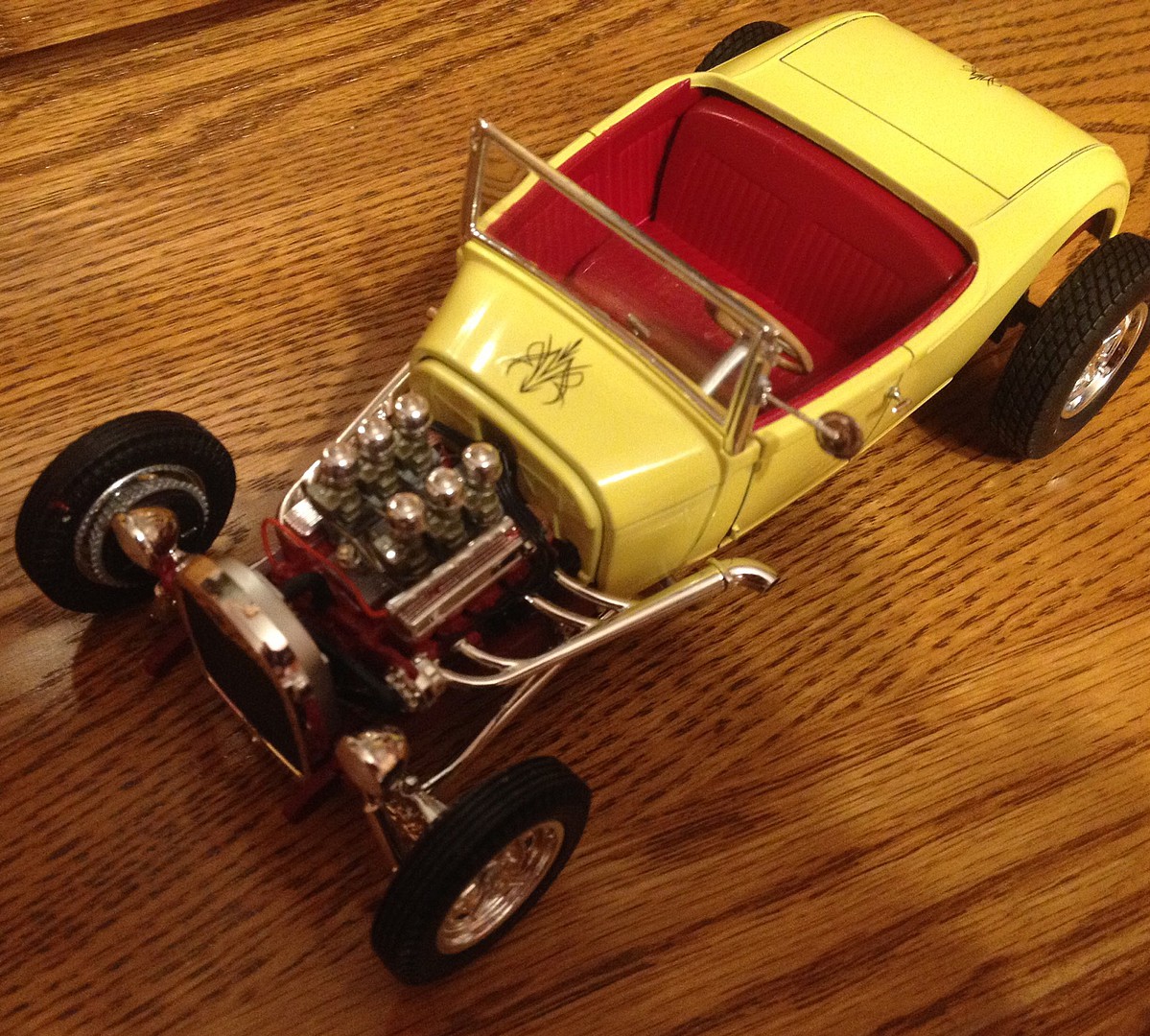 1929 Model A Roadster -- Plastic Model Car Kit -- 1/25 Scale -- #854463 ...