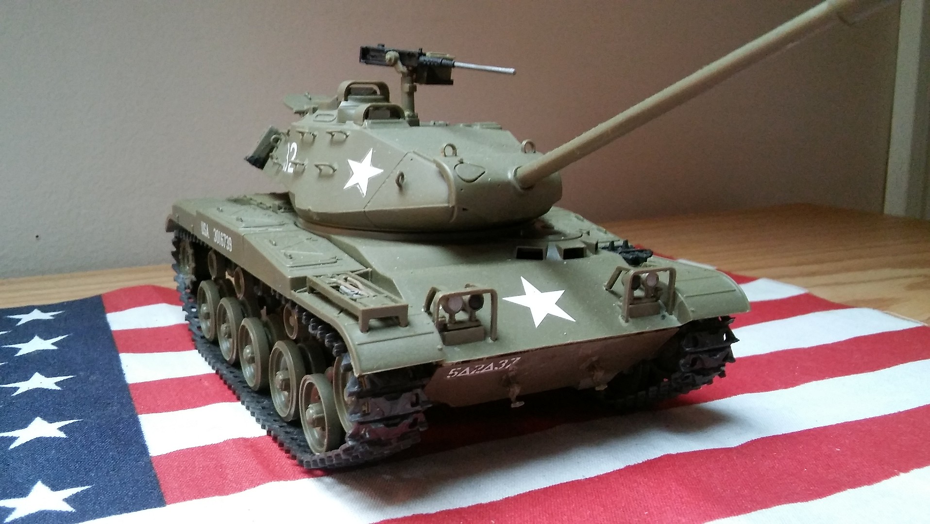 US M41 Walker Bulldog -- Plastic Model Military Vehicle Kit -- 1/35 ...