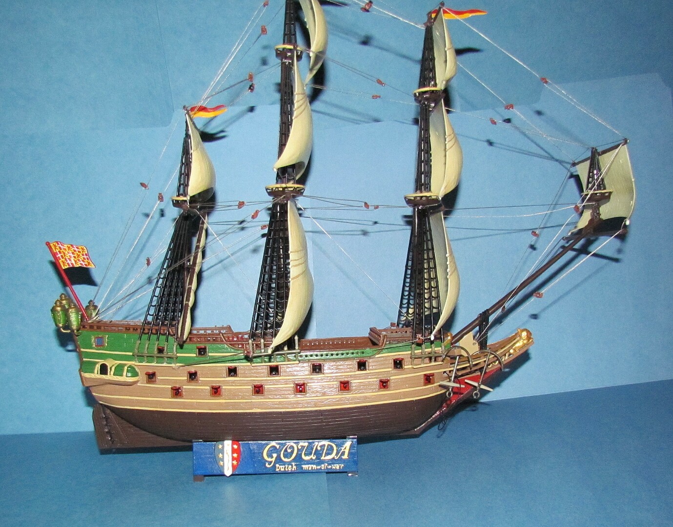 Gallery Pictures Lindberg Gouda Dutch Man of War Sailing Boat Plastic ...