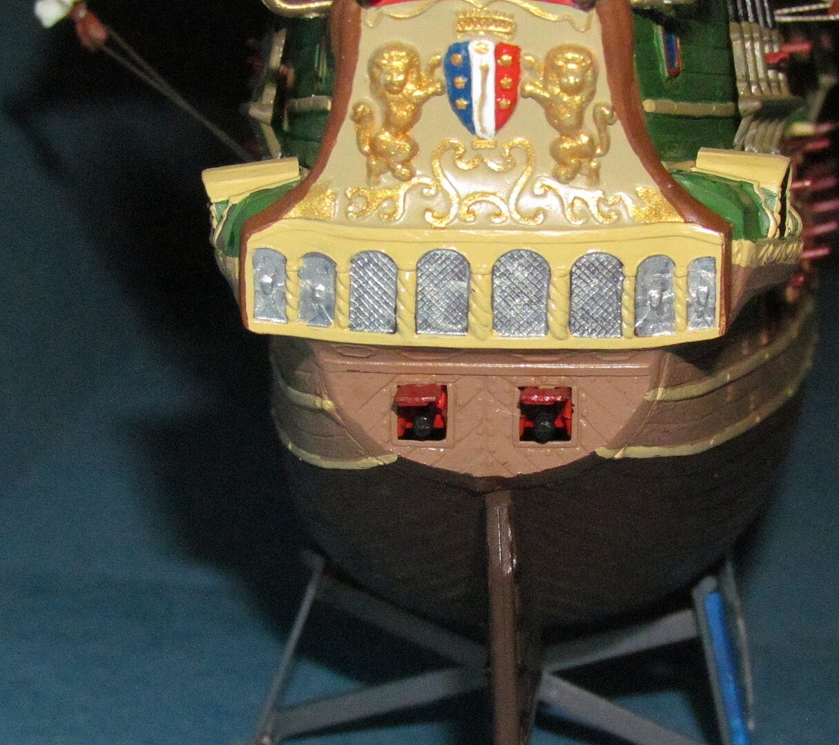 Gouda Dutch Man of War Sailing Boat -- Plastic Model Military Ship Kit ...