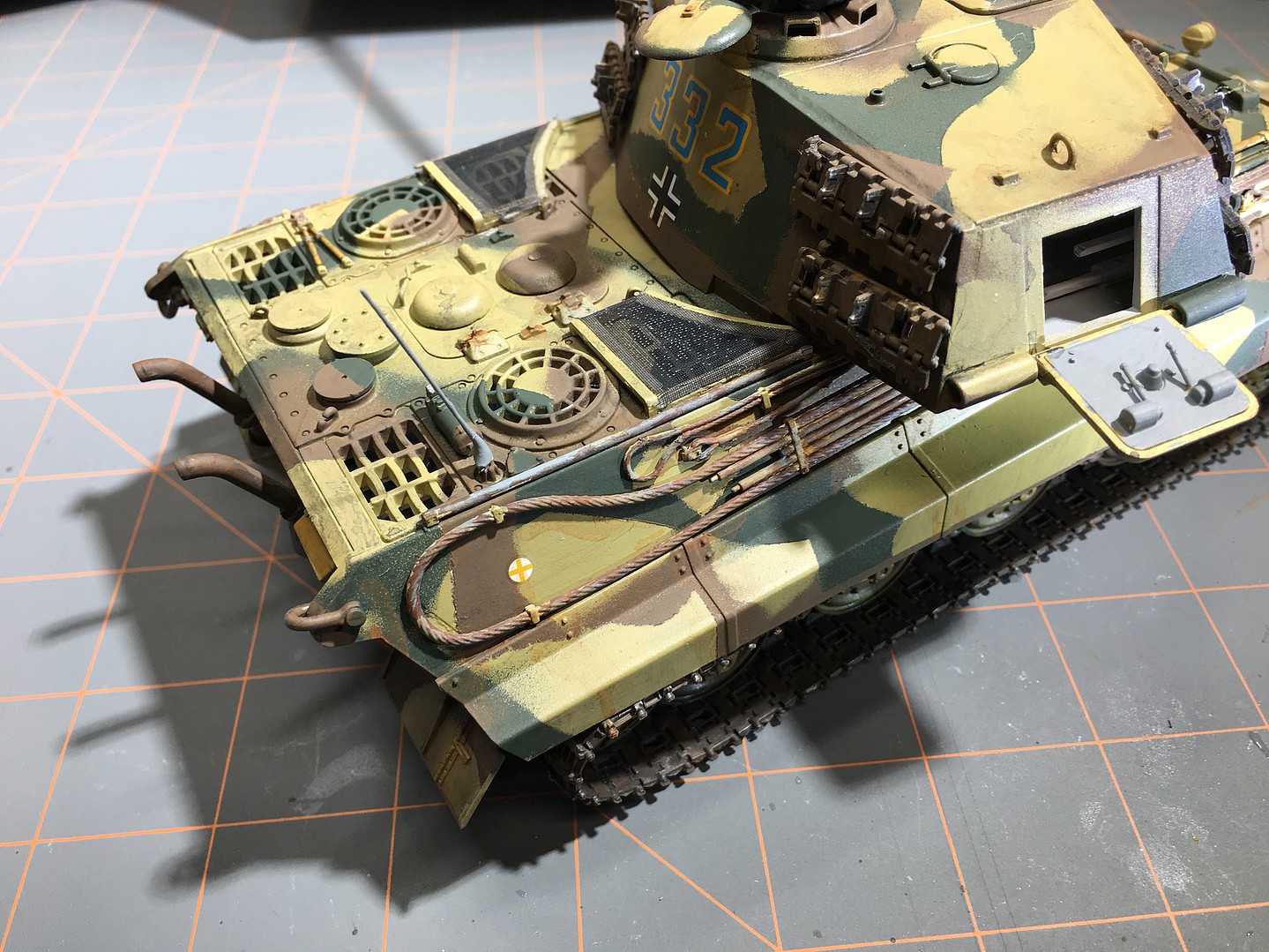 King Tiger Tank -- Plastic Model Military Vehicle Kit -- 1/35 Scale ...