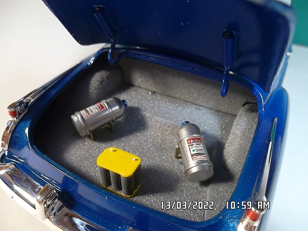 1950 Olds Custom -- Plastic Model Car Kit -- 1/25 Scale -- #854022 ...