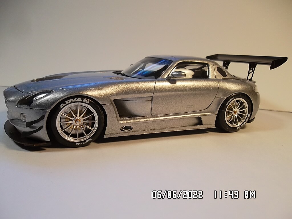 Mercedes Benz SLS AMG GT3 Sports Car -- Plastic Model Car Kit -- 1/24 ...
