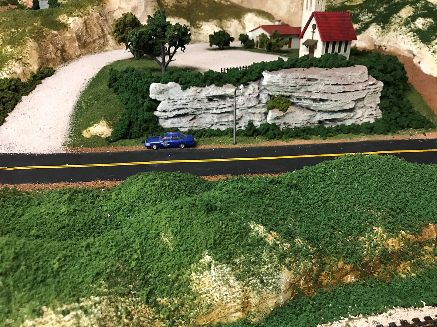 Stratified Rock Wall Foam Rock Formations -- HO Scale Model Scenery ...