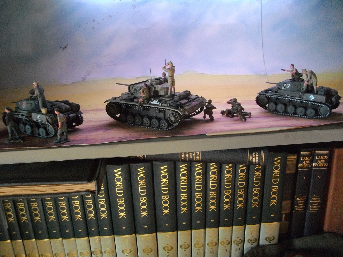 German Panzerkampfwagen II -- Plastic Model Military Vehicle Kit -- 1/ ...