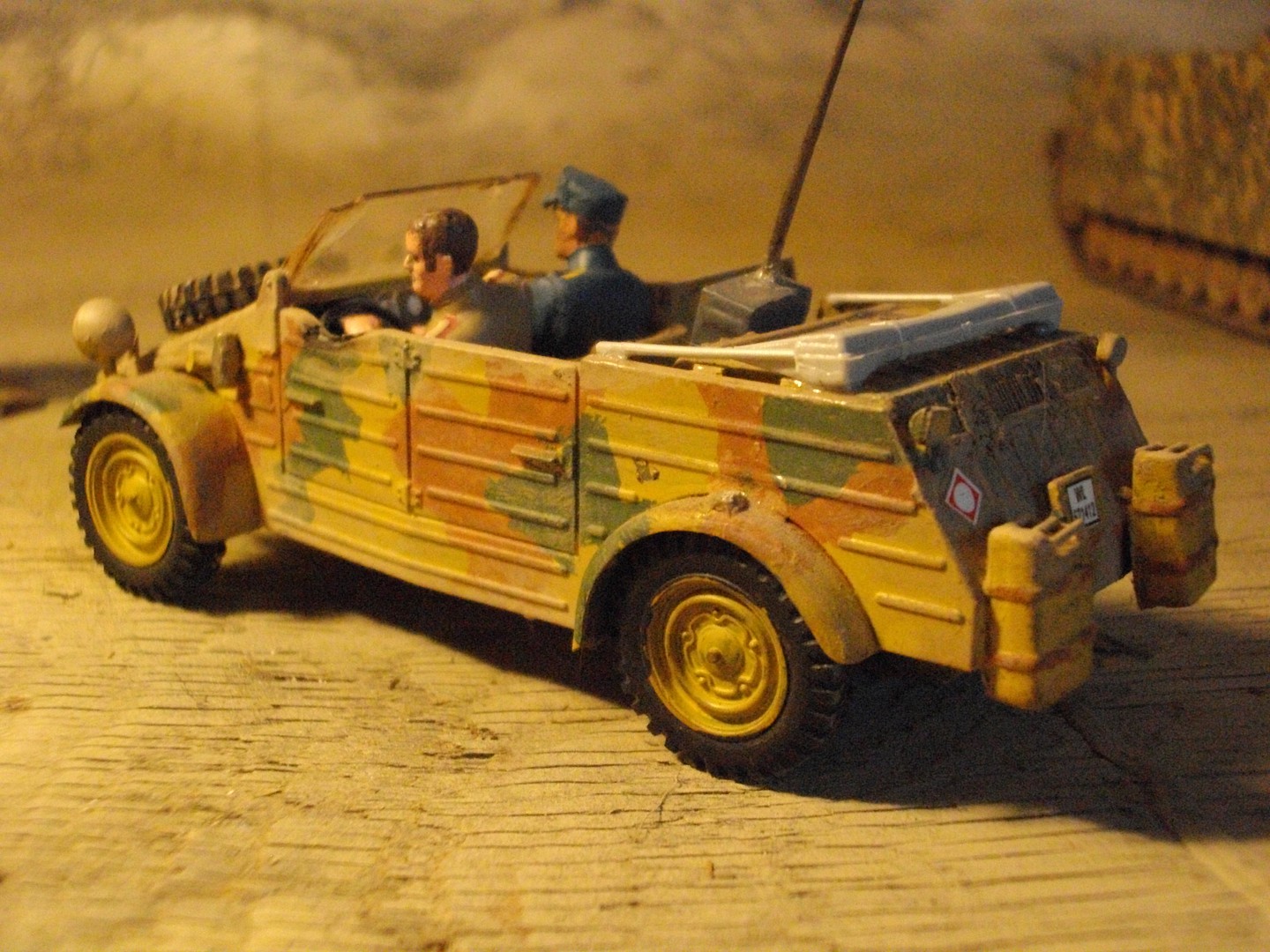 Kubelwagen Type 82 -- Plastic Model Military Vehicle Kit -- 1/35 Scale ...