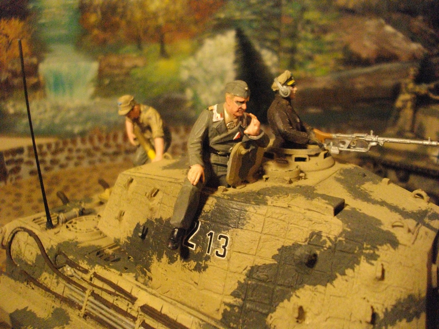 German Tank Crew Soldiers At Rest -- Plastic Model Military Figure Kit ...