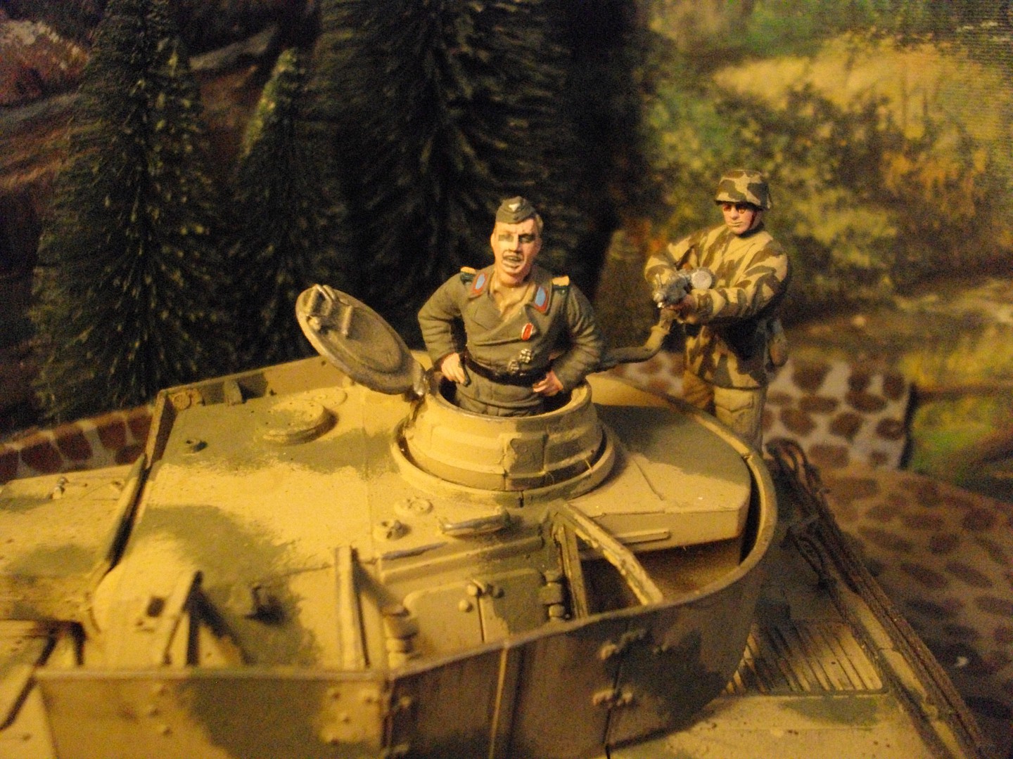 German Tank Crew Soldiers At Rest -- Plastic Model Military Figure Kit ...