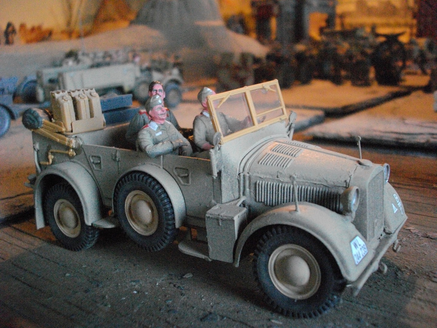 German Horch Kfz15 Vehicle -- Plastic Model Military Vehicle Kit -- 1/ ...