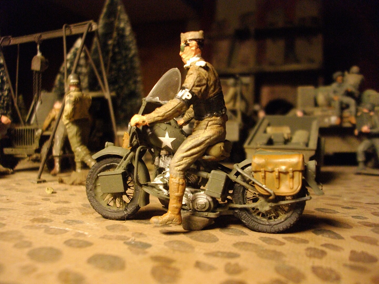 US Military Policeman with Motorcycle -- Plastic Model Military Figure ...