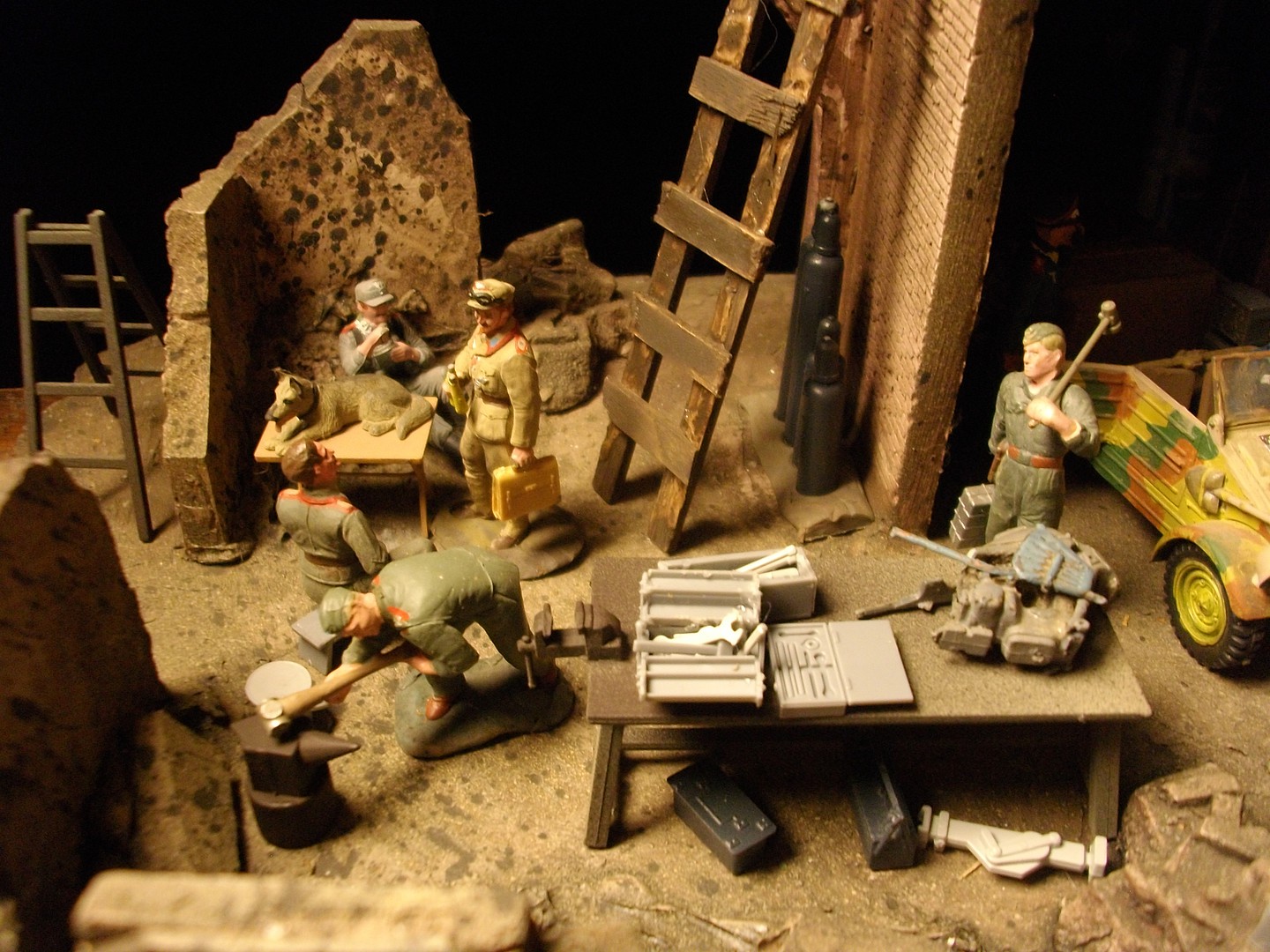 German Field Maintenance Team -- Plastic Model Military Figure Kit -- 1 ...