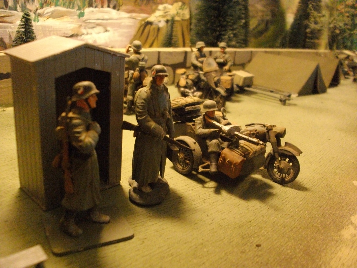 BMW & Sidecar -- Plastic Model Military Vehicle Kit -- 1/35 Scale ...