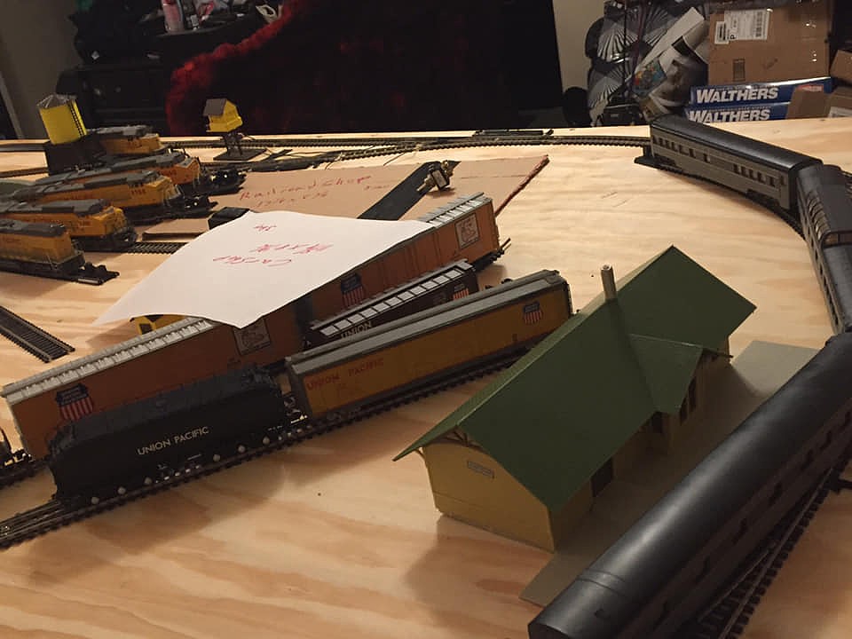 Union Pacific(R)-Style Depot - Kit -- HO Scale Model Railroad Building ...