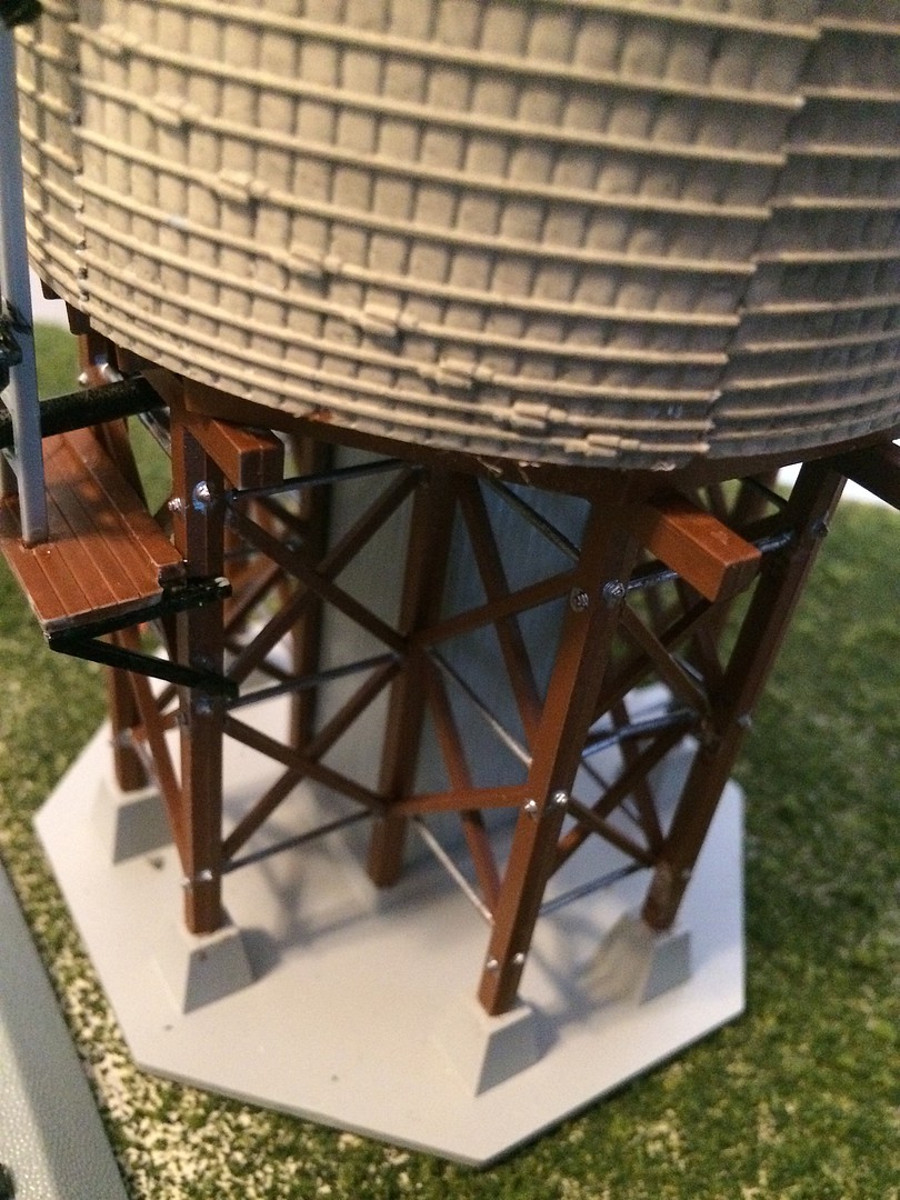 Wood Water Tank - Kit - 3-1/2 x 3-7/8 x 6-5/8'' -- HO Scale Model ...