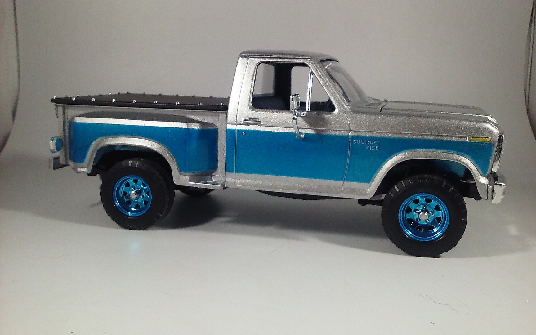 Ford Ranger Pickup -- Plastic Model Truck Kit -- 1/24 Scale -- #854360 ...