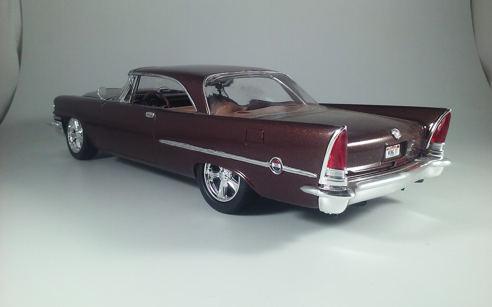 Gallery Pictures AMT 1957 Chrysler 300 Plastic Model Car Kit 1/25 Scale ...