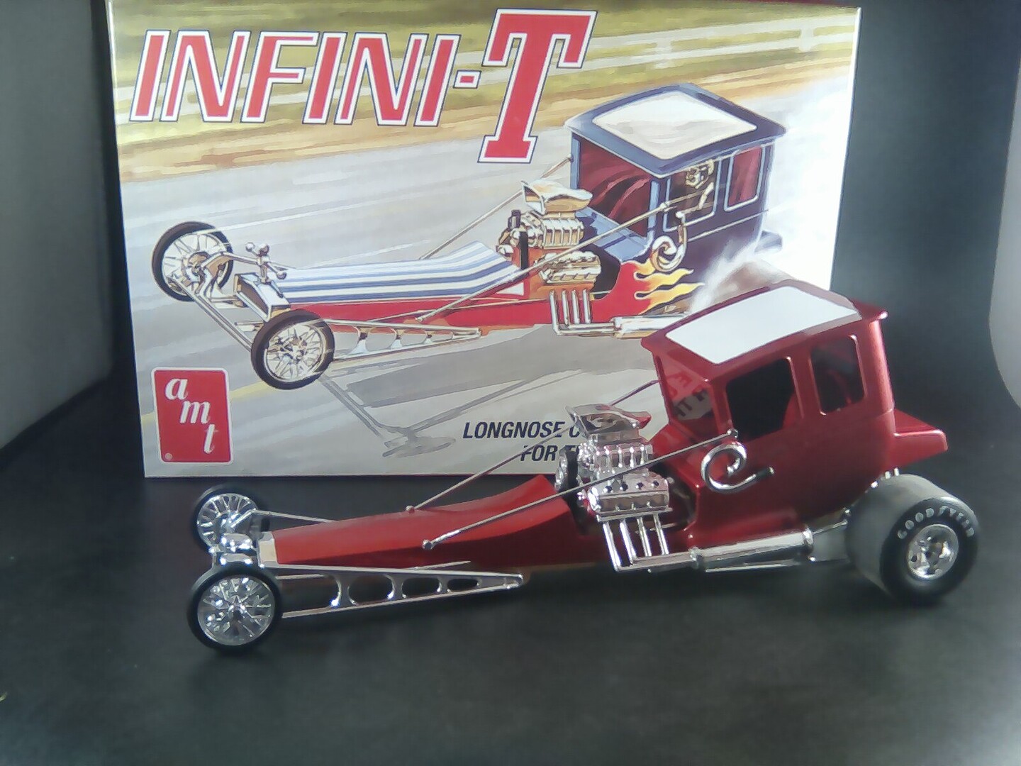 Infini-T Custom Dragster -- Plastic Model Car Vehcile Kit -- 1/25 Scale ...