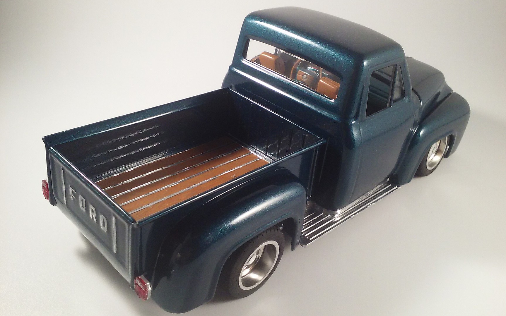 1955 Ford F-100 Pickup Street Rod -- Plastic Model Truck Kit -- 1/24 ...