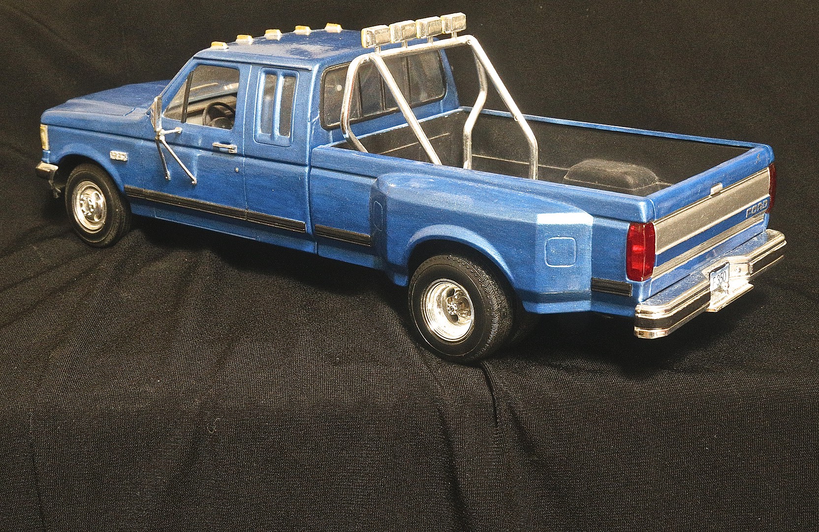 1991 Ford F-350 Dually -- Plastic Model Truck Kit -- 1/24 Scale ...