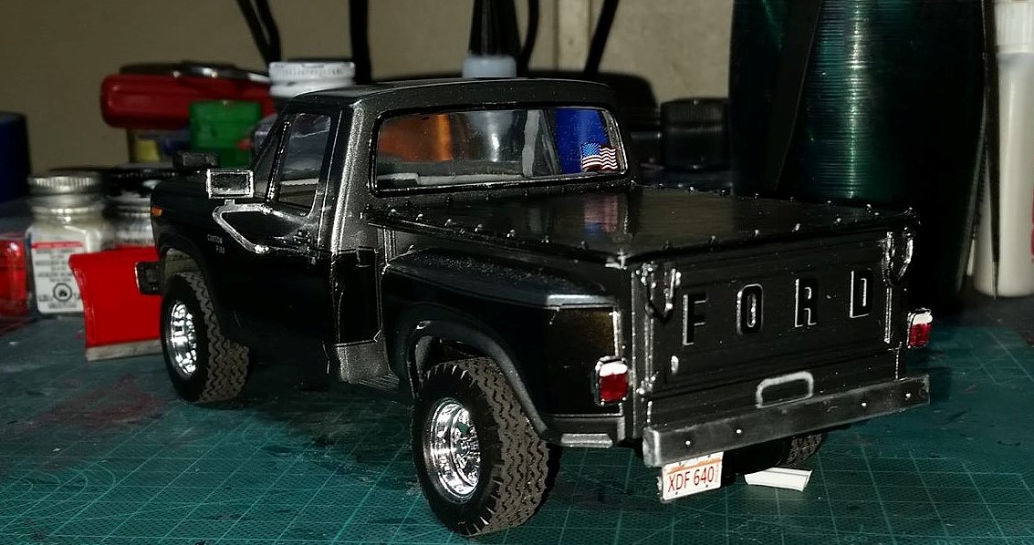 Ford Ranger Pickup -- Plastic Model Truck Kit -- 1/24 Scale -- #854360 ...