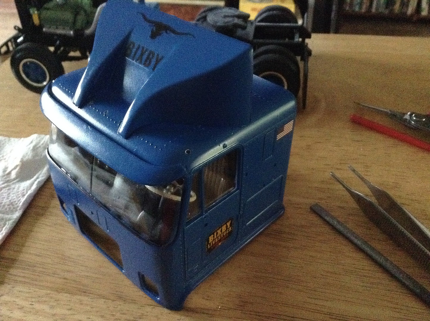 GNC Astro 95 Semi Tractor -- Plastic Model Car Kit -- 1/25 Scale ...