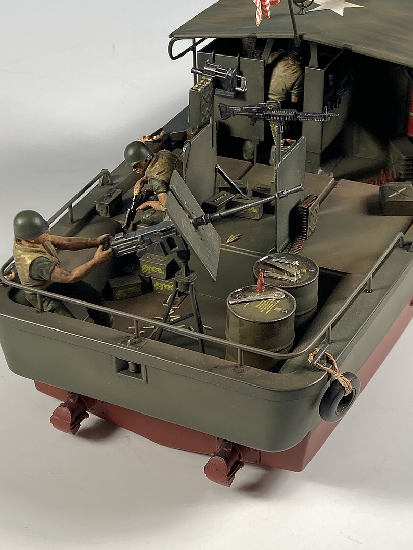 US Navy PBR31 MkII Pibber Boat -- Plastic Model Military Ship Kit -- 1/ ...