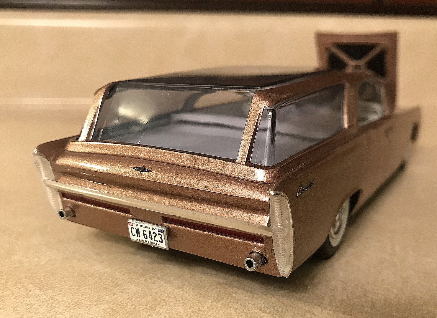 1965 Lincoln Continental -- Plastic Model Car Kit -- 1/25 Scale ...