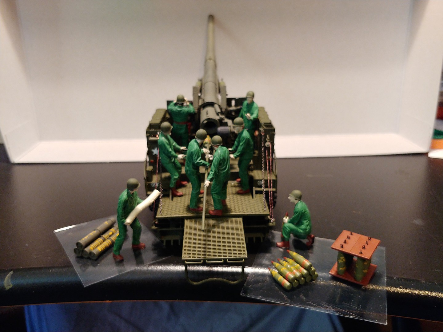 US Self-Propelled 155mm Gun M40 -- Plastic Model Military Vehicle Kit ...