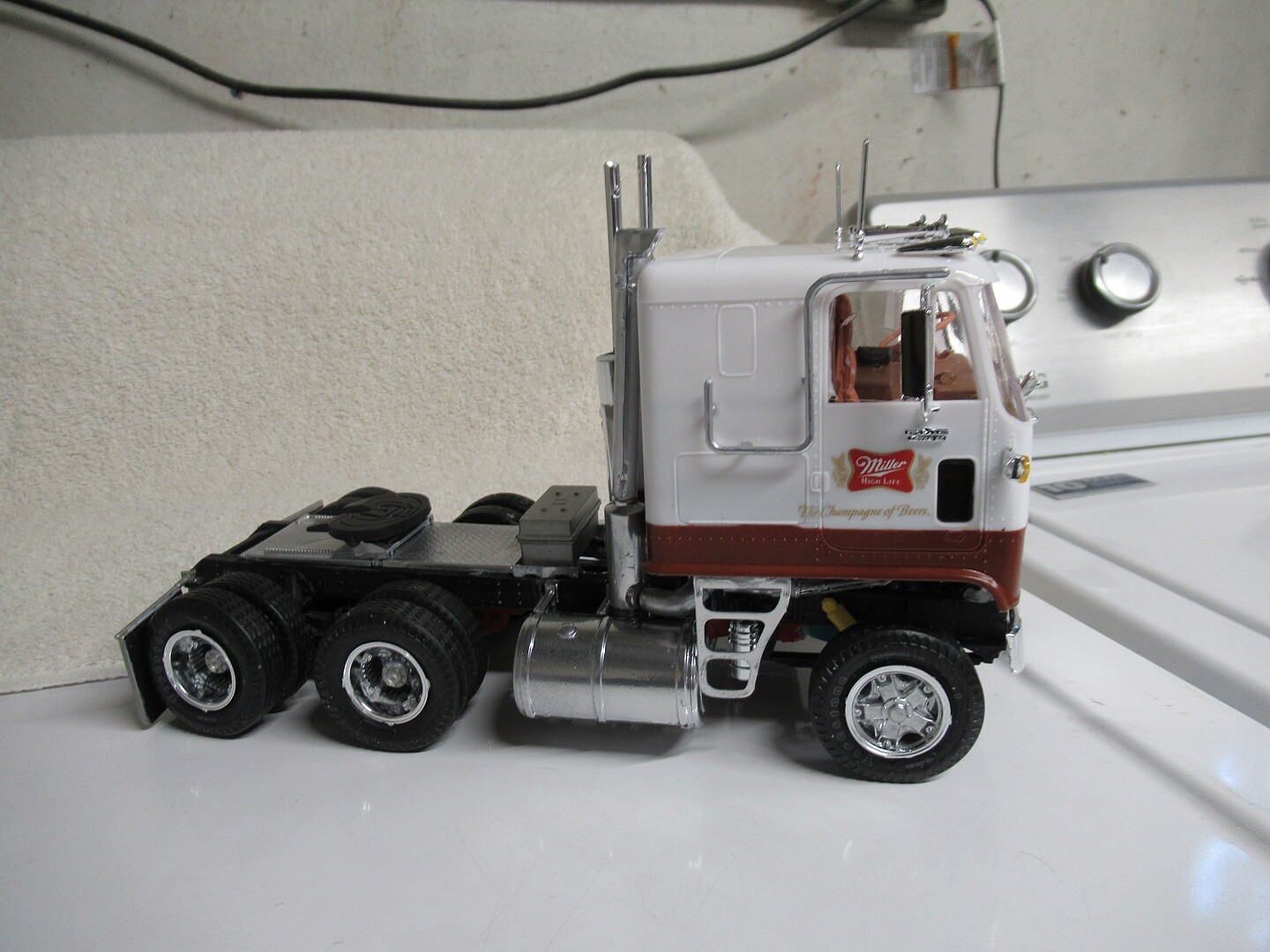 GMC Astro 95 Semi Tractor Miller Beer Pictures