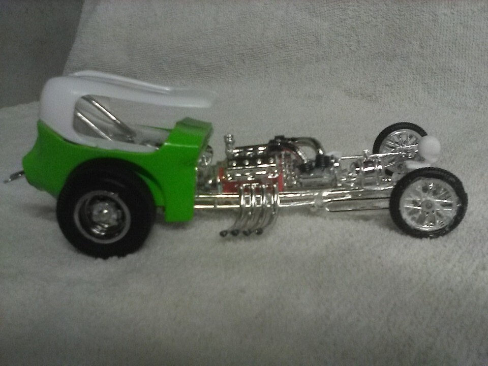 Carl Casper Undertaker Dragster -- Plastic Model Car Vehicle Kit -- 1/ ...