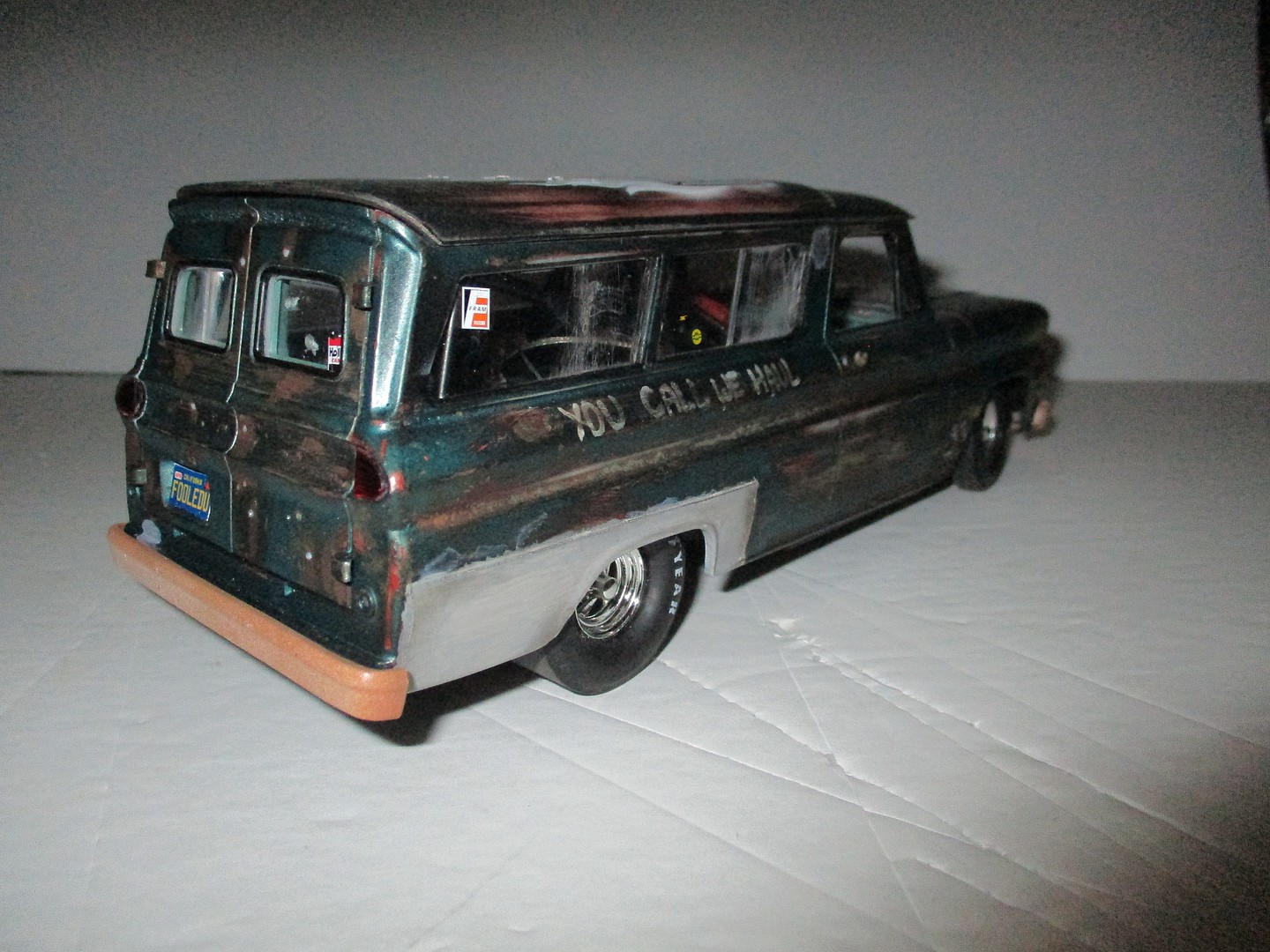 1966 Chevy Suburban -- Plastic Model Car Kit -- 1/25 Scale -- #854409 ...