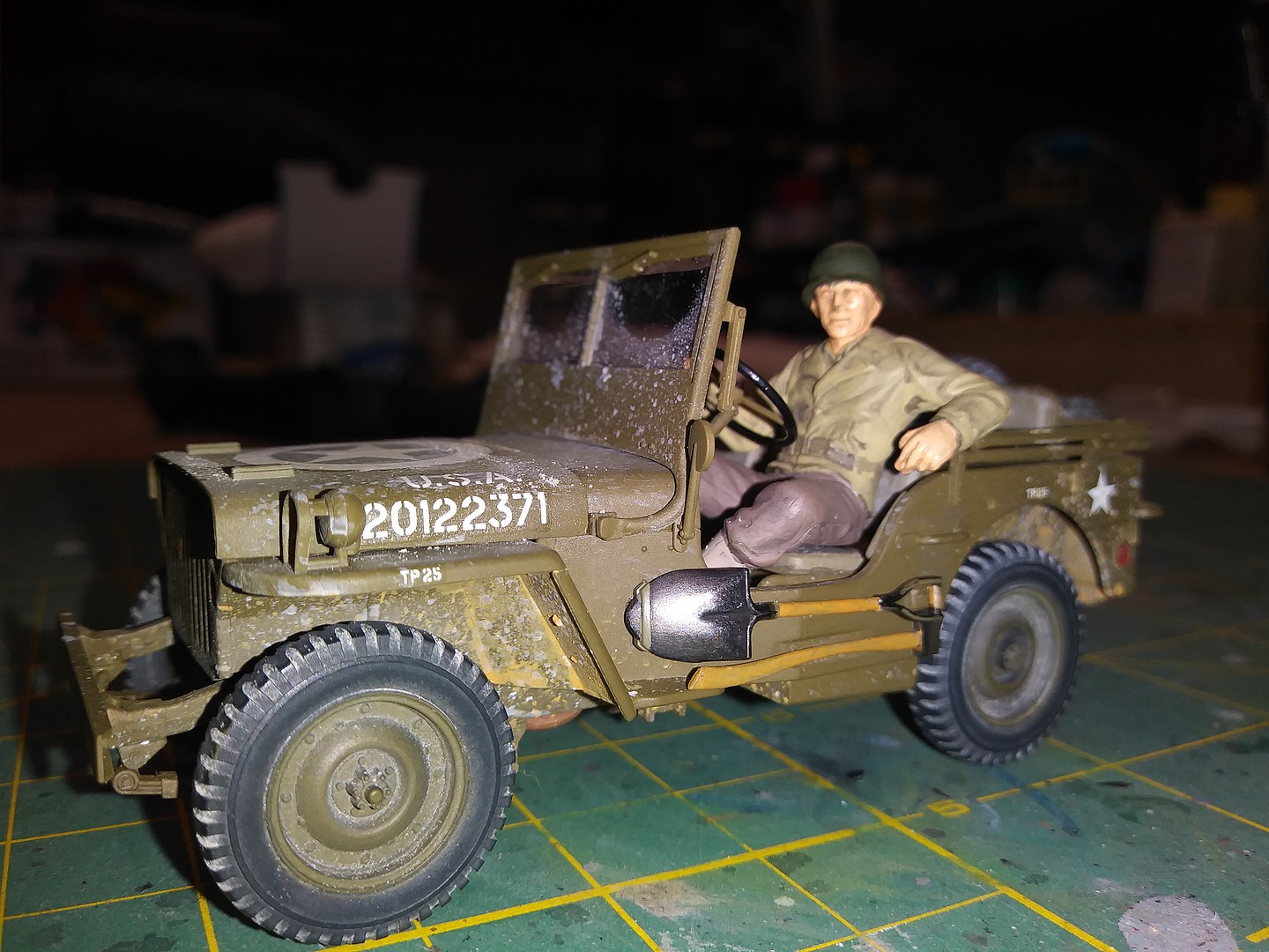 US Willys MB Jeep -- Plastic Model Military Vehicle Kit -- 1/35 Scale ...