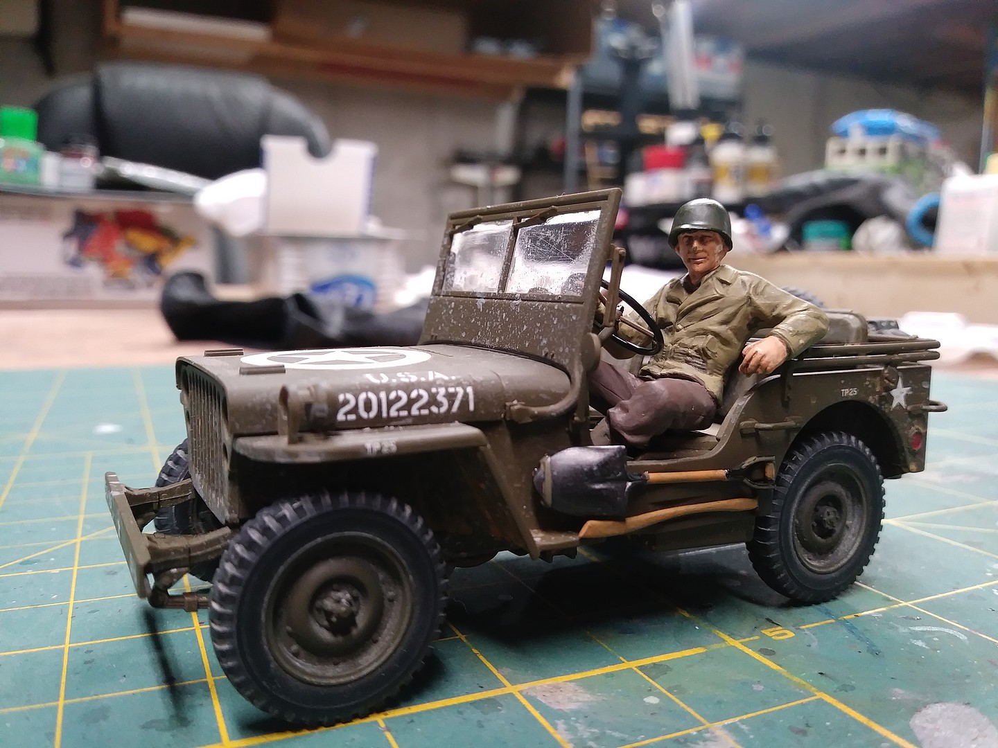 US Willys MB Jeep -- Plastic Model Military Vehicle Kit -- 1/35 Scale ...