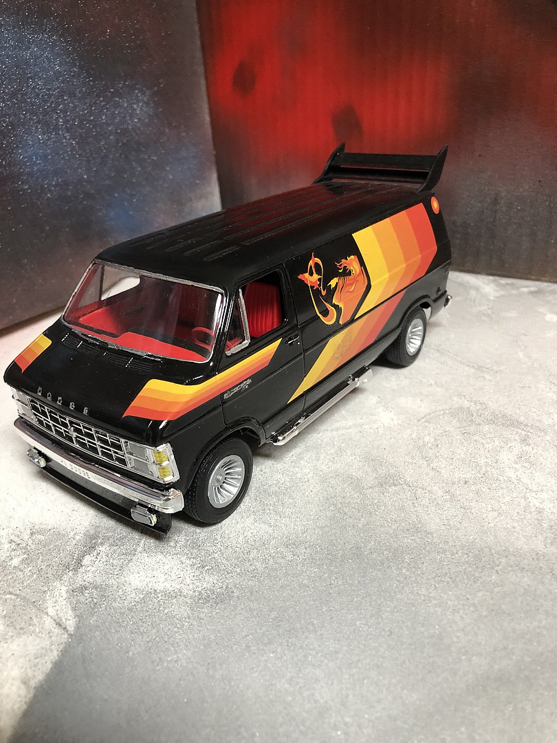 Gallery Pictures MPC 1982 Dodge Van Plastic Model Vehicle Kit 1/25 ...