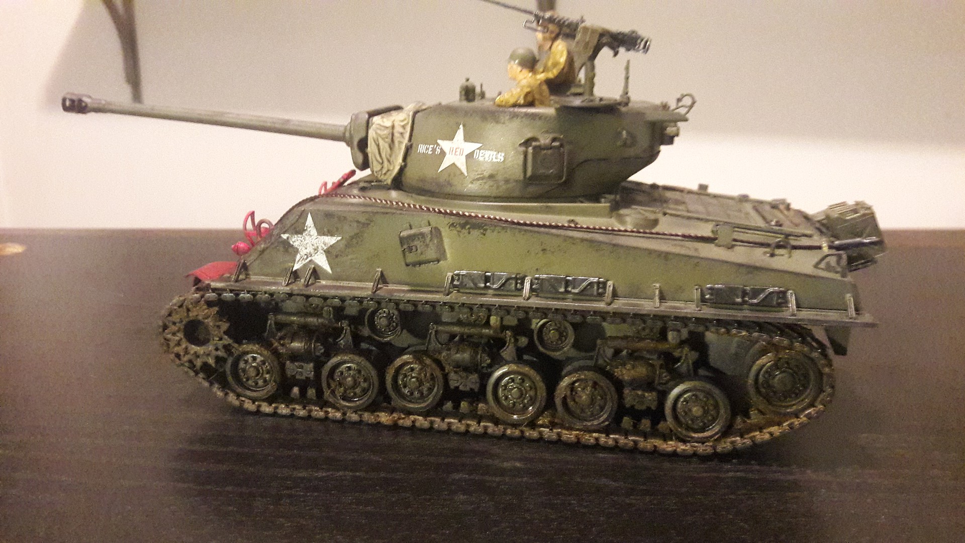 US Medium Tank M4A3E8 Sherman Easy Eight -- Plastic Model Military Vehicle Kit -- 1/35 -- #35359 ...