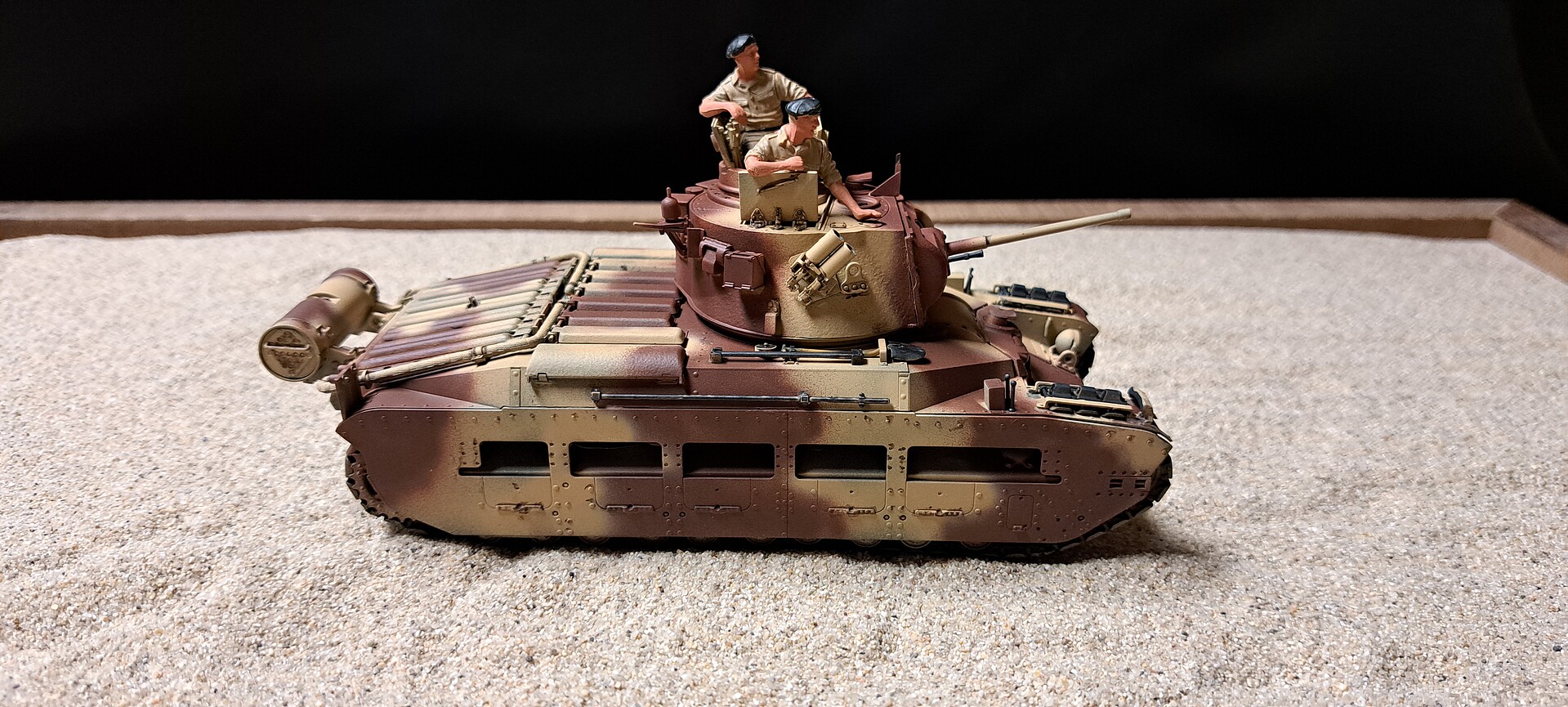 Matilda Mk.III/IV Tank -- Plastic Model Military Vehicle Kit -- 1/35 ...