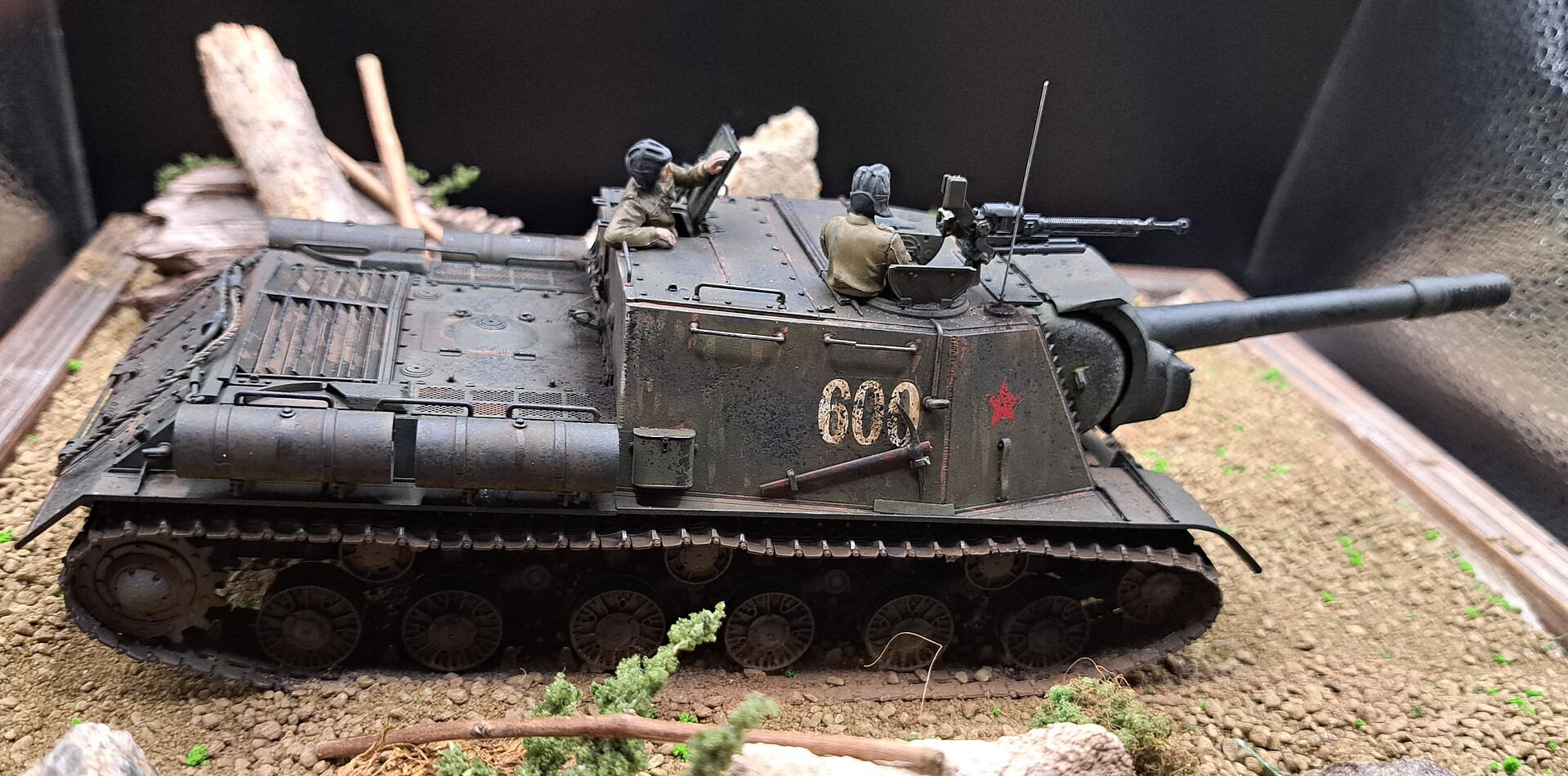 Russian Heavy Self-Propelled Gun JSU-152 -- Plastic Model Military Kit -- 1/35 Scale -- #35303 ...